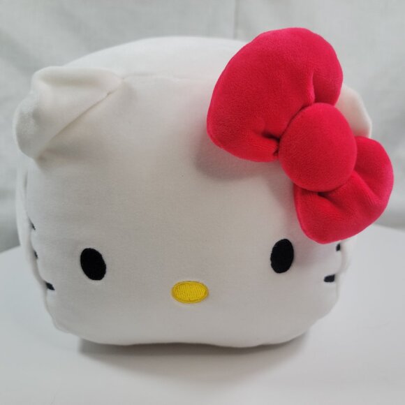 Sanrio | Toys | Sanrio Hello Kitty Square 8 Universal Studios Exclusive ...